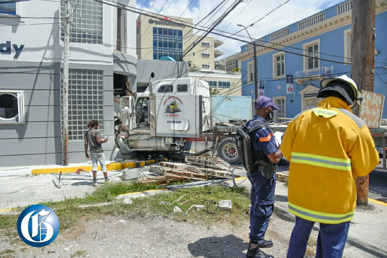 Jamaica Gleaner On Twitter A Truck Driver And His Female Passenger