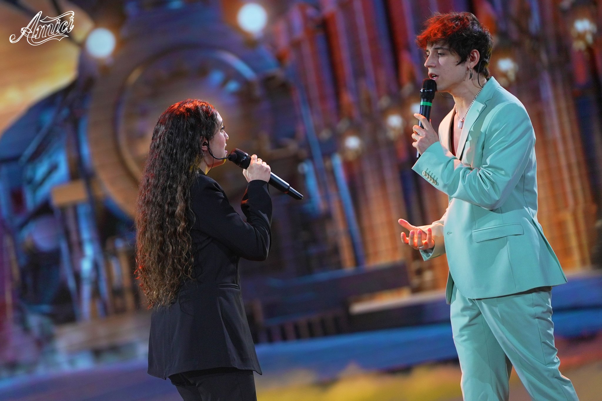 Amici Ufficiale on Twitter: "La squadra Cuccarini-Todaro risponde alla sfida con Sissi che canta ...