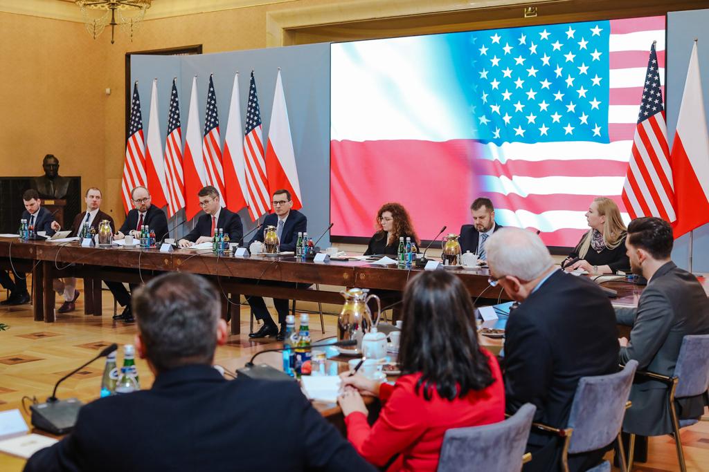 Chancellery of the Prime Minister of Poland on Twitter: "🇵🇱🇺🇸 PM @MorawieckiM’s meeting with ...