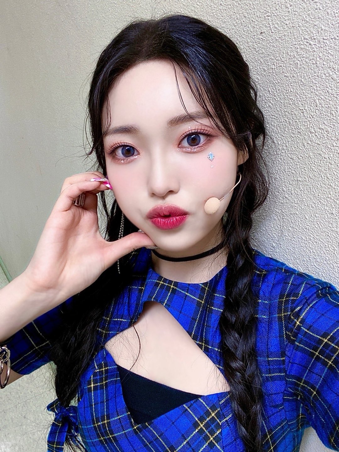 Billlieofficial on Twitter: "[#하람] Taaa Daaa—-!!💗🎀💗 예쁘게 벚꽃 핀 모습을 보니 빌리브가 더 더 더 보고 싶어져서 삐삐 라미가 ...