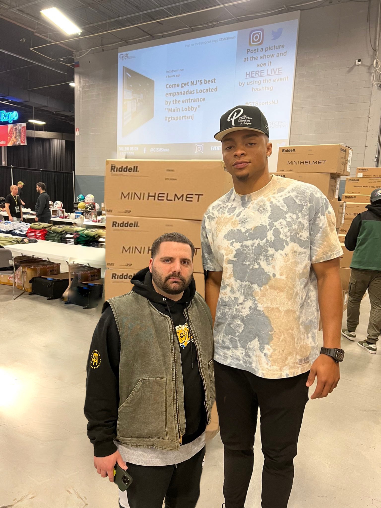 Max Markham on Twitter: "https://t.co/fZzpg3N4F8" / Twitter