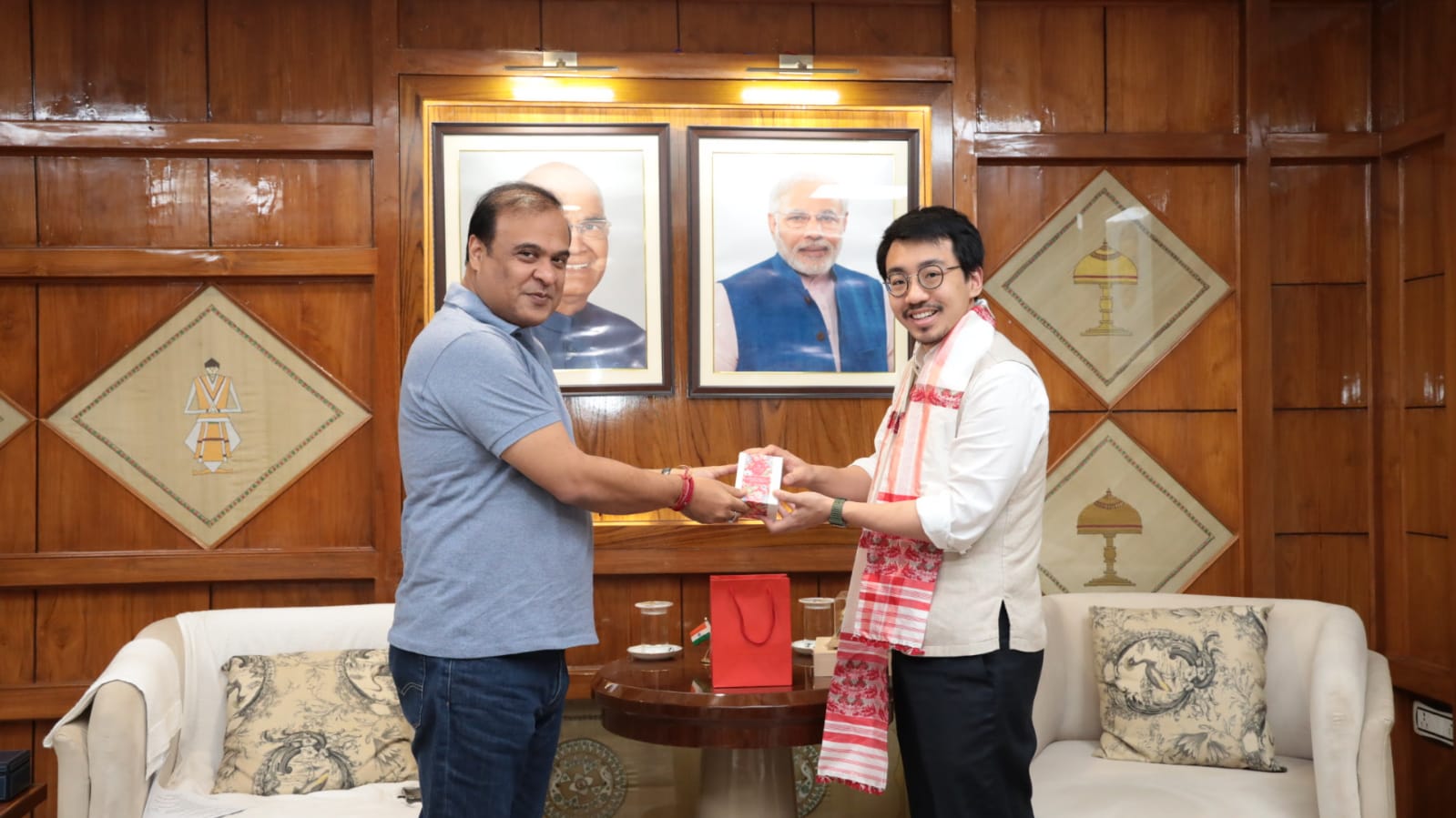 Chief Minister Assam on Twitter: "CM Dr @himantabiswa met Sean Lim Chen Shuo, First Secretary ...