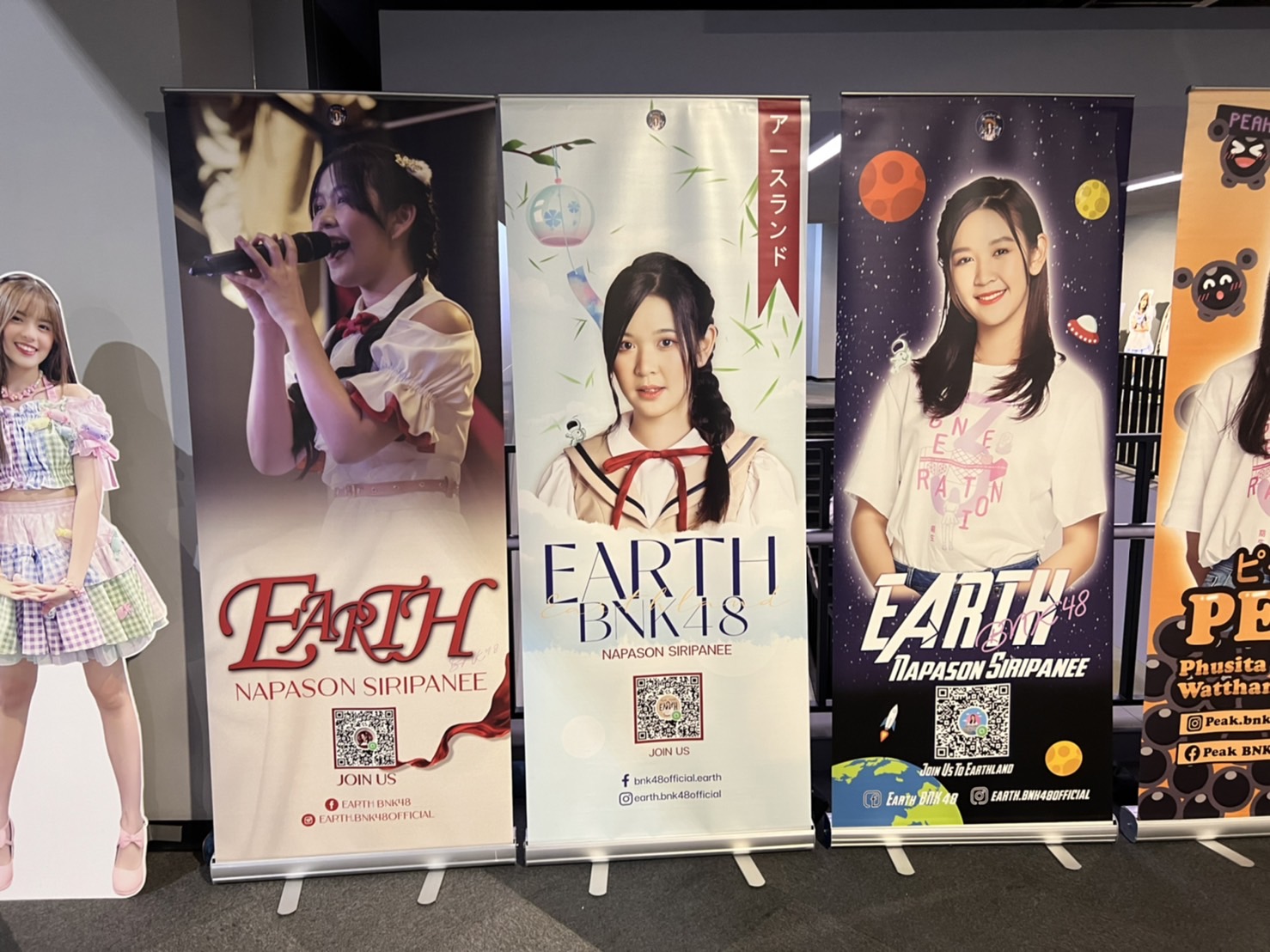 Earth BNK48 THFC #โลกใบนี้ยี่ฉิบขวบแย้วนะ on Twitter: "ใครที่ไปงานประกาศผลGE อย่าลืมแวะไปถ่ายรูป ...