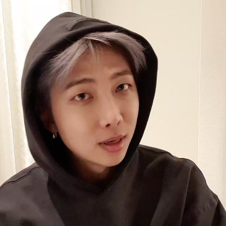 cat⁷🍓🐰 | JIMIN OST on Twitter: "•💬| Hilo de traducción del reciente vlive de #RM. Título ...