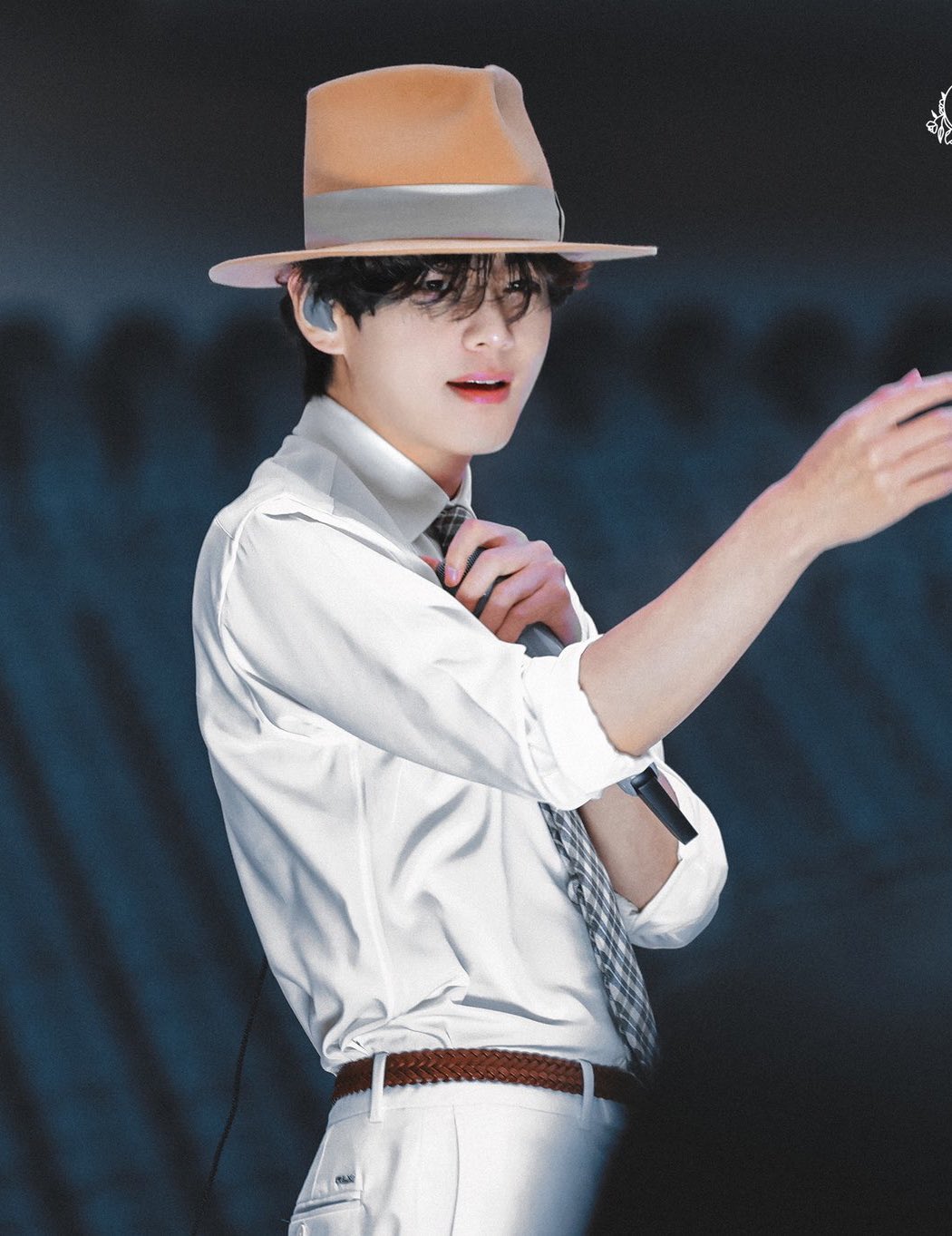 KTH FACTS on Twitter: "S line, Stunning!!! 🤍 https://t.co/GFREhpryMB" / Twitter