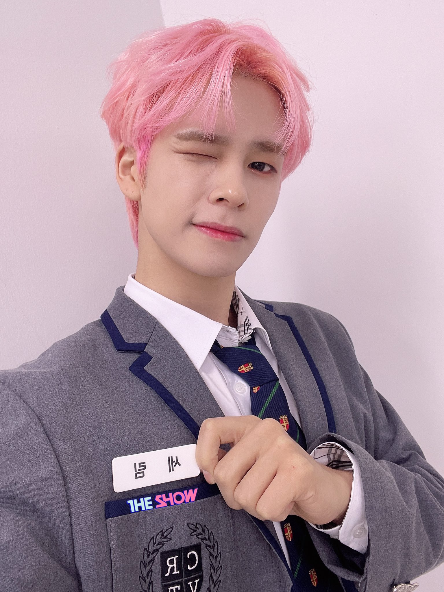The Show On Twitter [★290회 더쇼초이스 후보①] 혹시 방금 더쇼한테 뭐라고 말 하셨나요••• 더쇼 지금