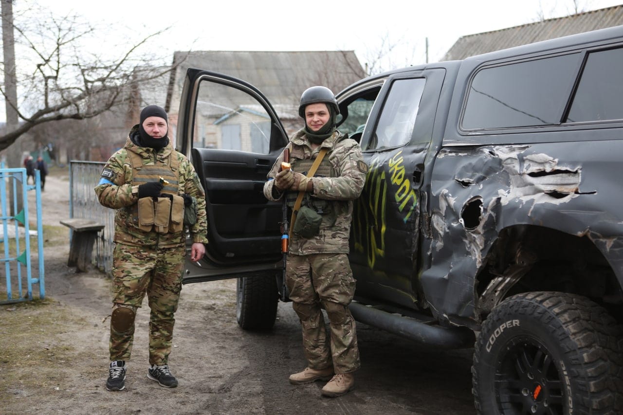 MilitaryLand.net on Twitter: "📷Azov in the recently liberated Trostianec, #Sumy Region #Ukraine ...