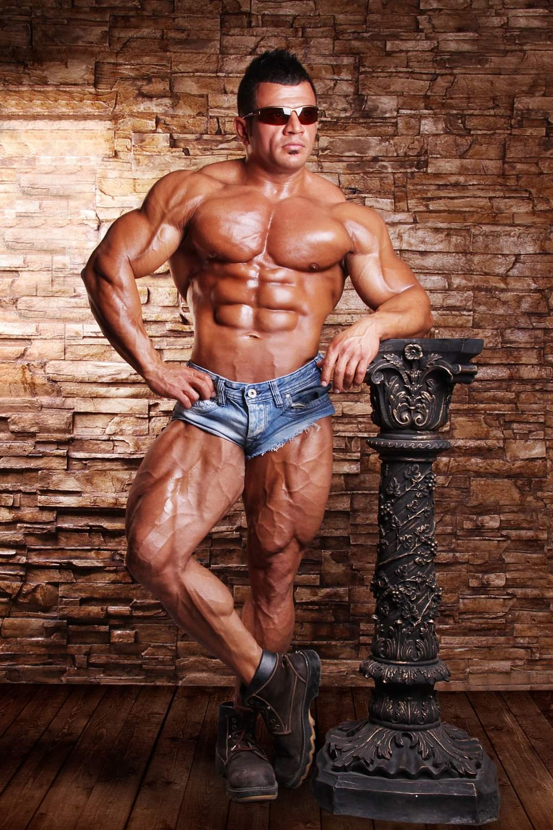 MuscleColtStar (MCS) 41K ️ Thanks on Twitter: "Ehsan compact solid muscles 😻😍 https://t.co ...