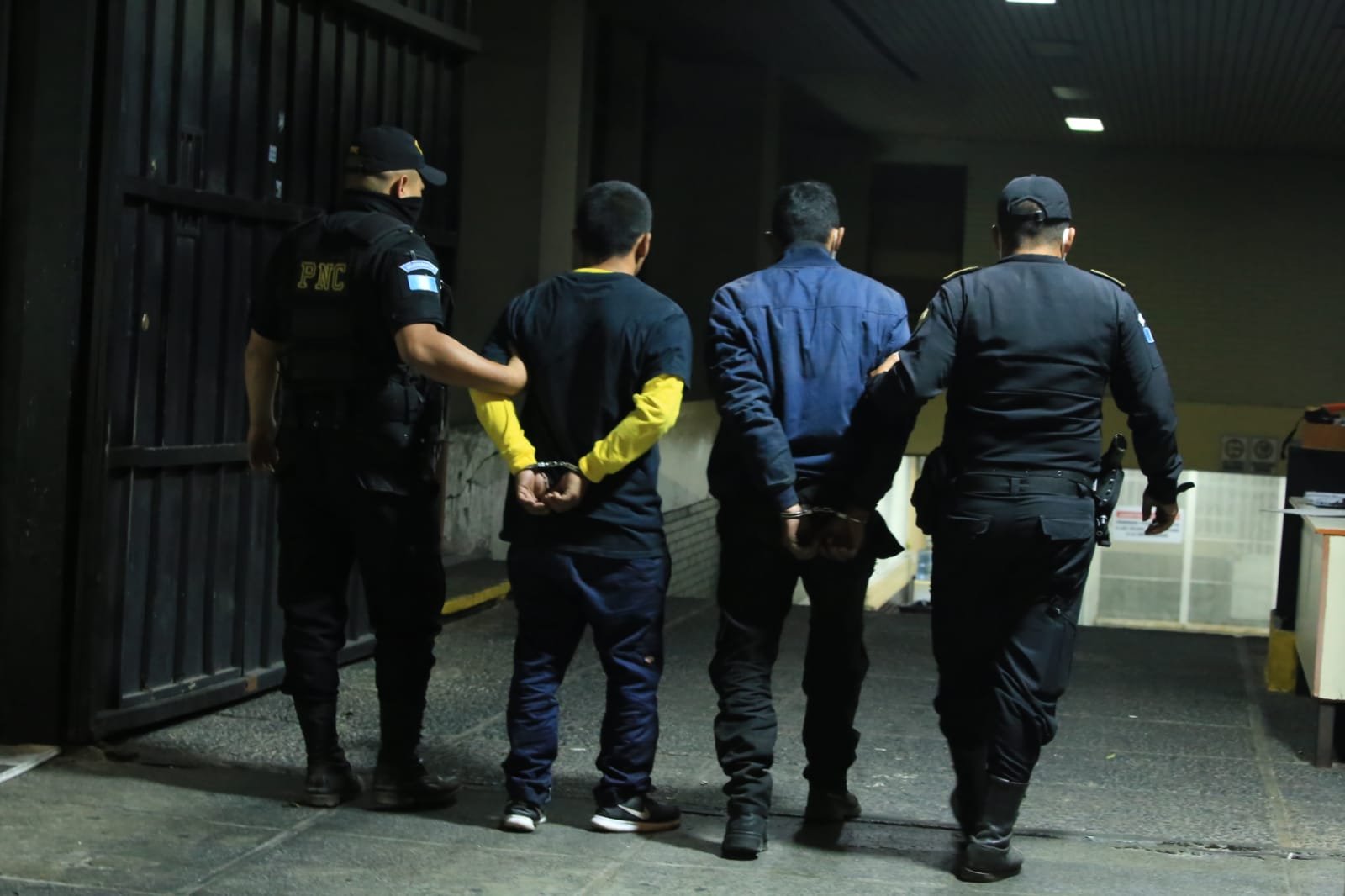 Pnc De Guatemala On Twitter Radiopatrulla Persigue A Ladrones En Moto