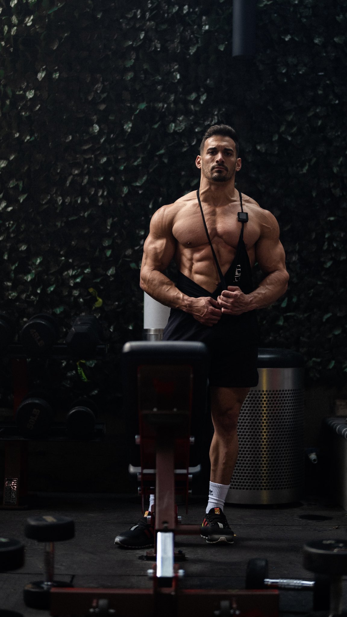 Brian DeCosta on Twitter: "stringer durability checks continue https://t.co/7xnzNx7xLV" / Twitter