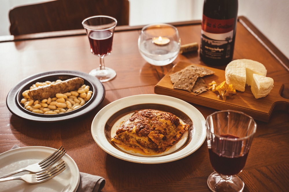 ananweb on Twitter: "自然派ワインやフードも充実！ “おうちを楽しむための手伝い屋”がオープン https://t.co/FzYJJeSTA7 https://t.co ...