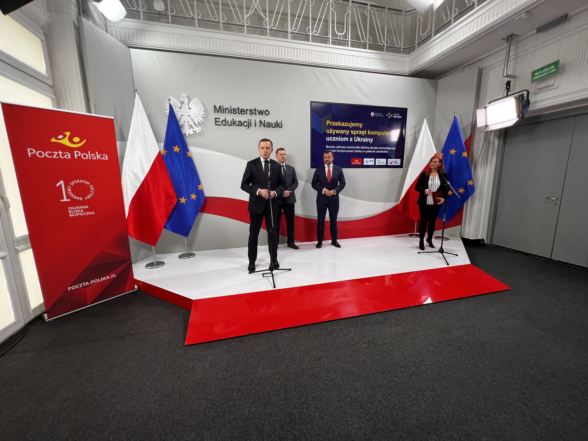 PocztaPolska on Twitter: "Prezes @PocztaPolska @TomaszZdzikot uczestniczy w konferencji z ...