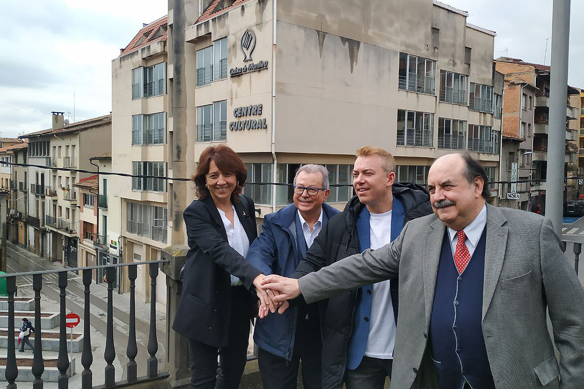 Osona.com on Twitter: "La UVic aterra a Manlleu amb un nou cicle formatiu de grau superior sobre ...