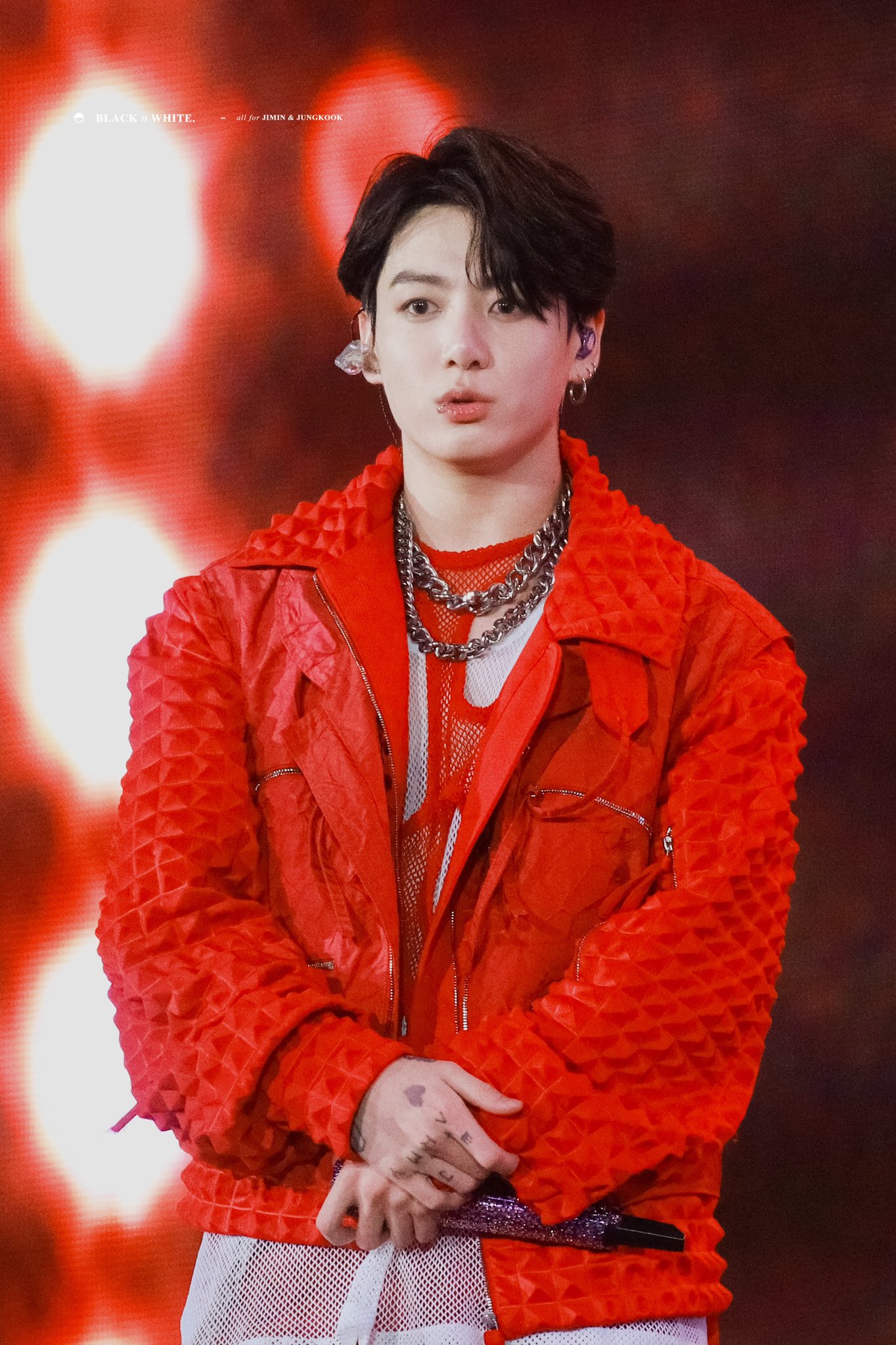 BLACK N WHITE on Twitter: "220310 HD 멋쟁이 토마토🍅 #정국 #JUNGKOOK @BTS_twt https://t.co/HFFgl7AzHn ...