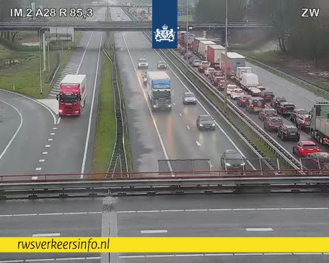Rijkswaterstaat Verkeersinformatie on Twitter: " | Twee rijstroken afgesloten op de #A28 ...