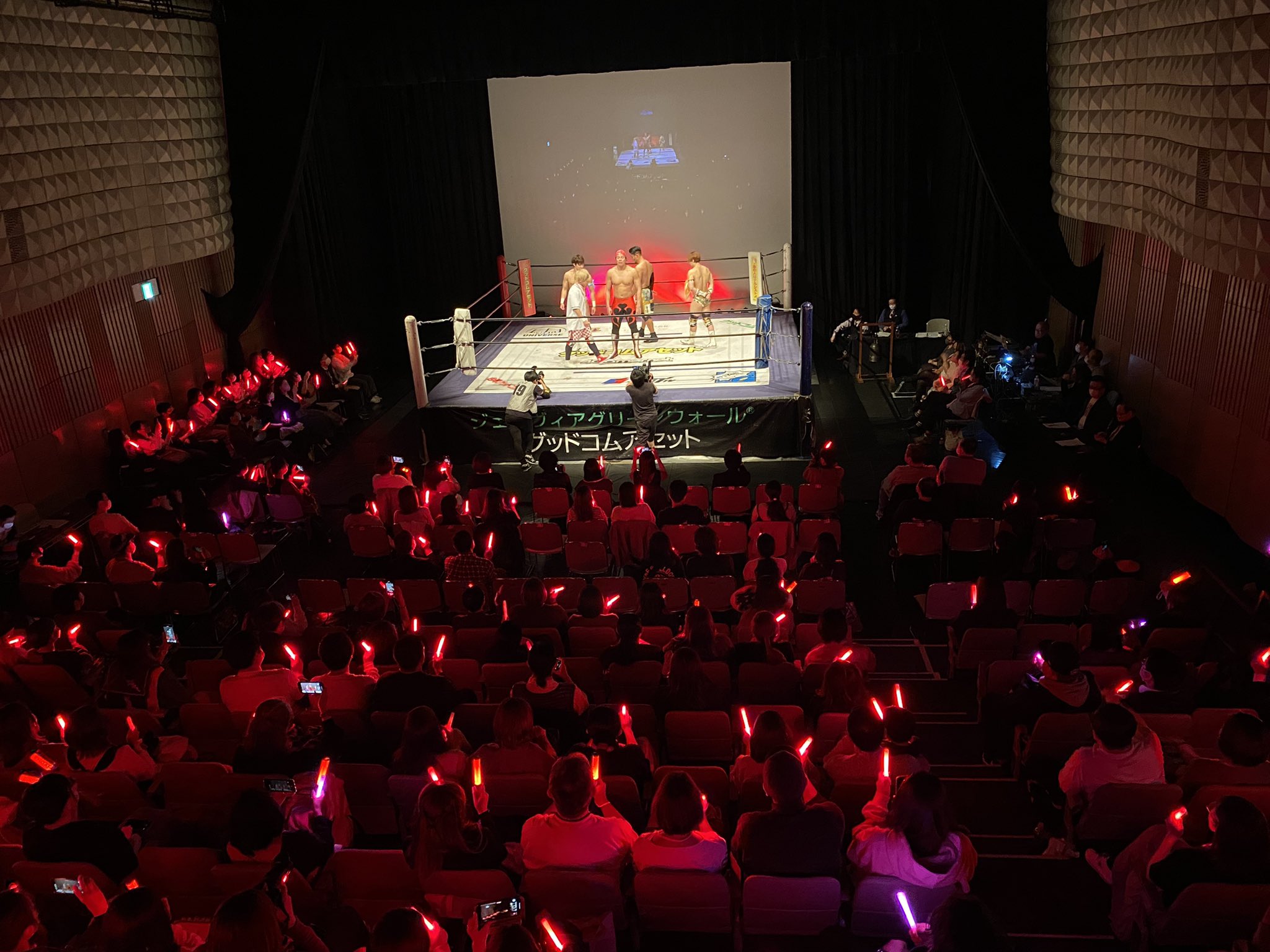 Dramatic DDT (@DramaticDDT) / Twitter