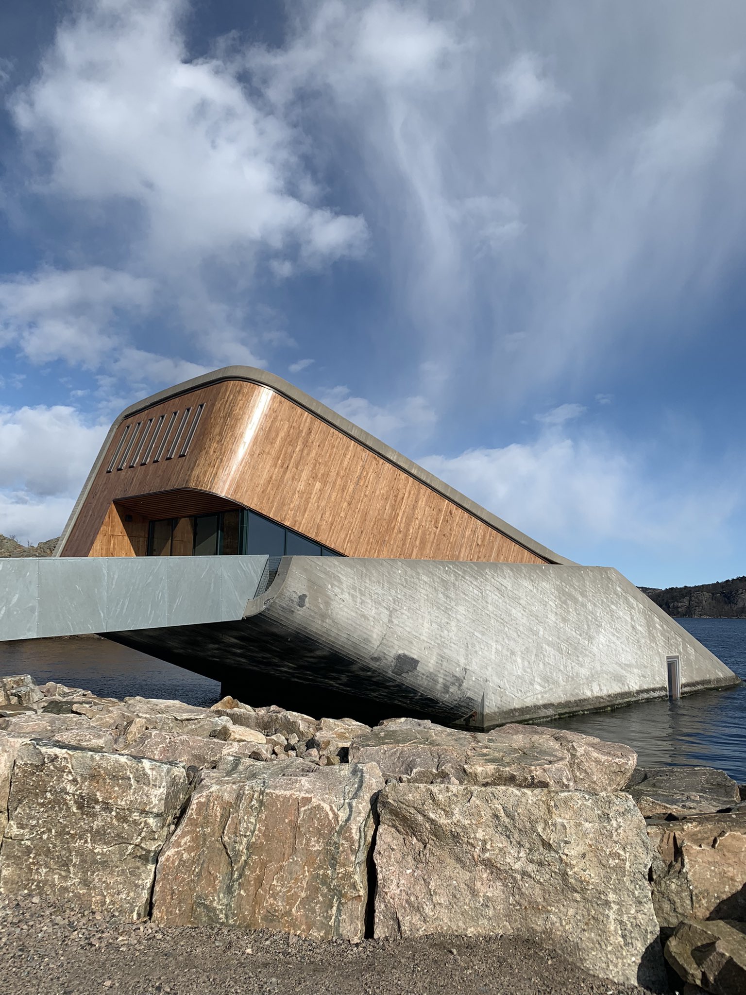 Runa Sandvik on Twitter: "Dinner at Under in Lindesnes, Norway. https://t.co/vJA7FZKnKT" / Twitter