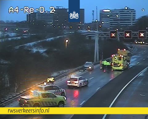 Rijkswaterstaat Verkeersinformatie on Twitter: "Op de #A4 is de weg dicht richting Den Haag door ...