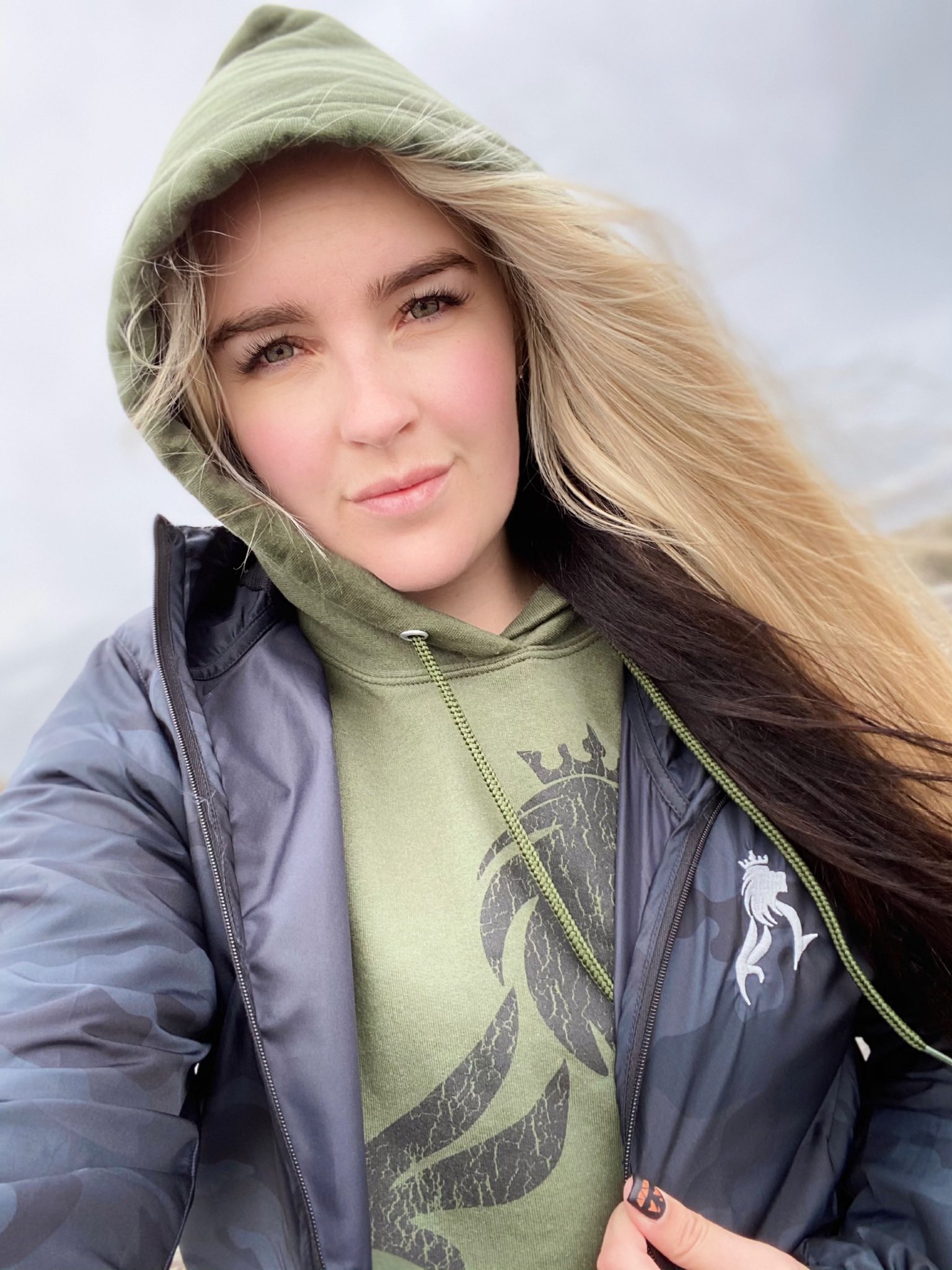 TW Pornstars - Kaylee. Twitter. If you have photos in/of/with my merch ...