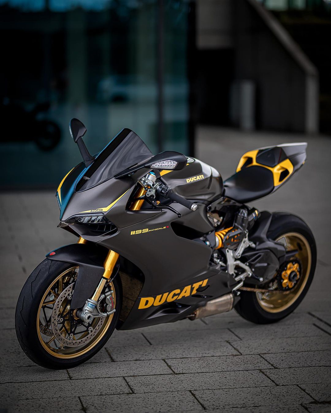 Ducati 1199 Panigale Black