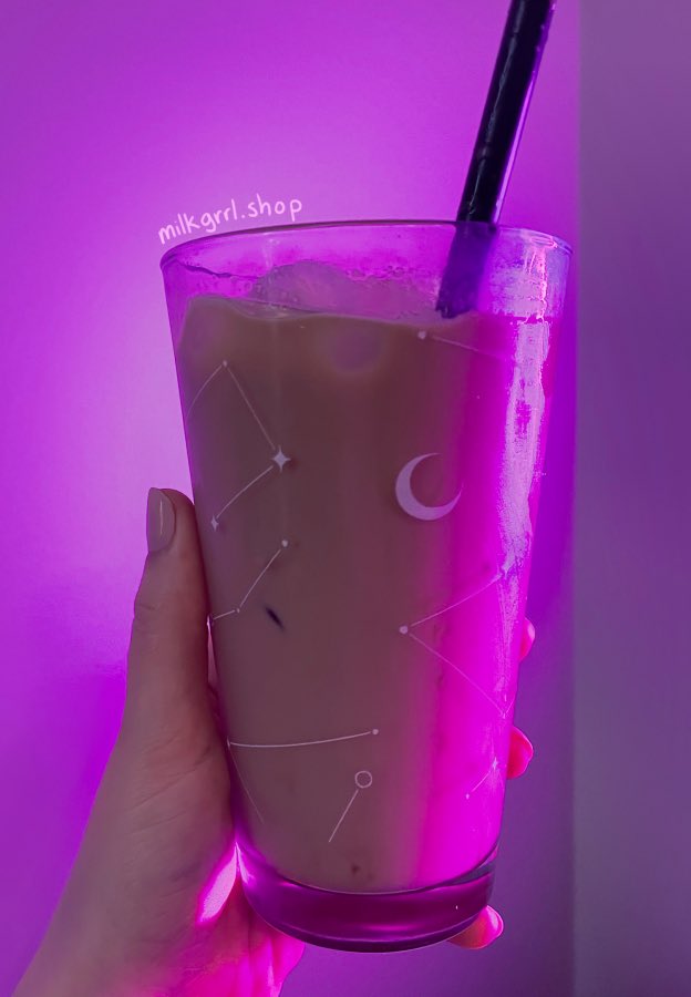 shari ☁️ (@milkgrrl) / Twitter