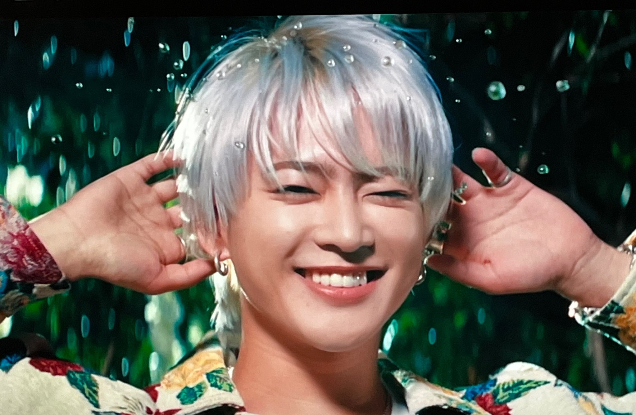 ちづちづ🐩 on Twitter: "ヤッター🙌初めてLIPPSのCM見れたー💕 #BEFIRST #RYOKI #リョウキ #LIPPS https://t.co/gSkUmqCGB2 ...