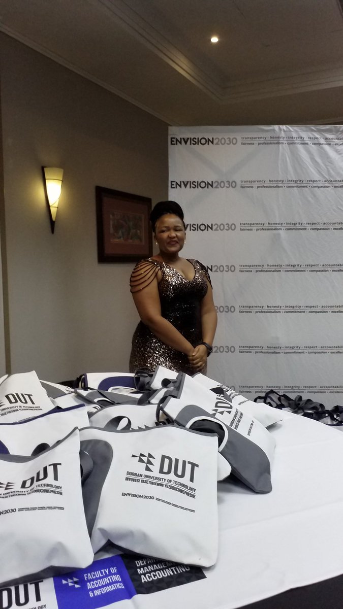 DUT'S DEPARTMENT OF MANAGEMENT ACCOUNTING HOSTS THIRD ANNUAL AWARDS The ...