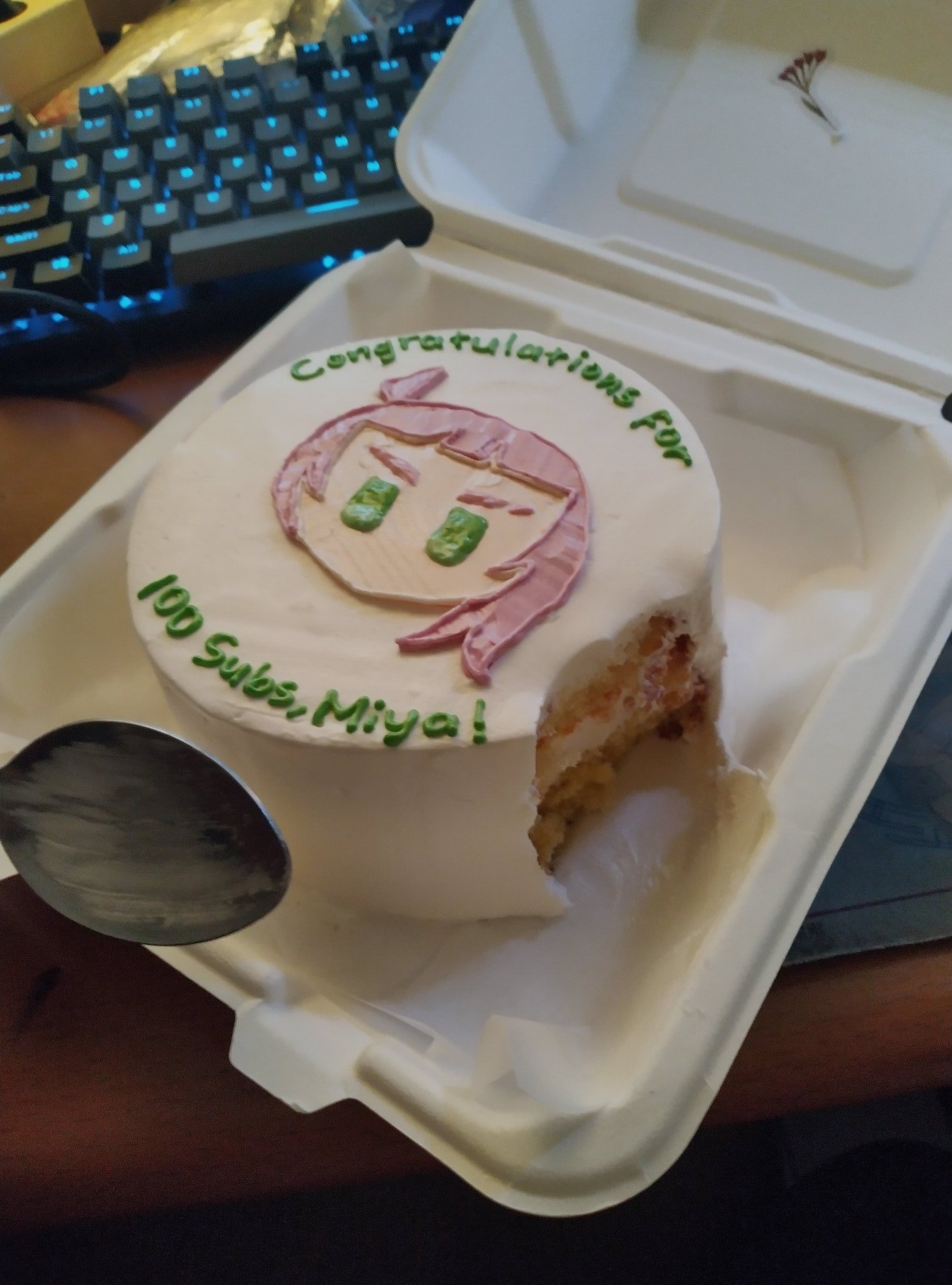 Gushiken Miya 🍴 具志堅宮 on Twitter: "My Mod gifted me some cakes to celebrate my milestones!! 🥺🥺🥺💕💕 ...