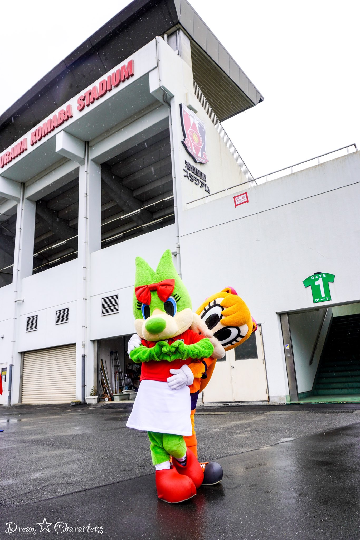 だじゅうる＠マスコットブログ on Twitter: "RT @d_0w0_c: ミーヤちゃんもフレンディアちゃんも雨の中ありがとう #WEリーグ #大宮アルディージャVENTUS #三菱重工 ...