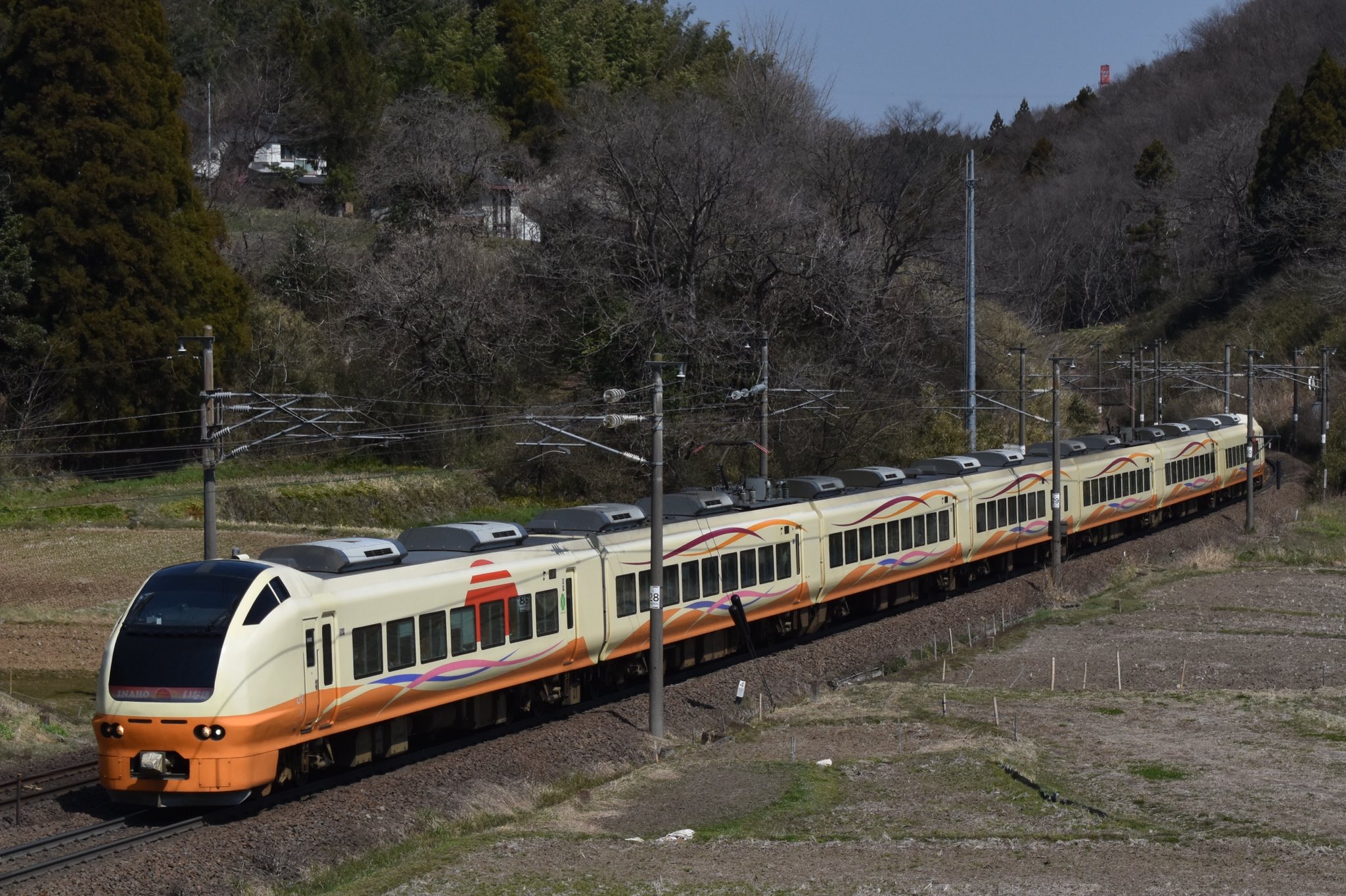 変&人 on Twitter: "2021.4/3 @東北本線某所 E653系U101編成 臨時快速 福島行き 一度撮ってみたいカットだったので撮れてよかったです。別日にk70もここで撮ったの ...