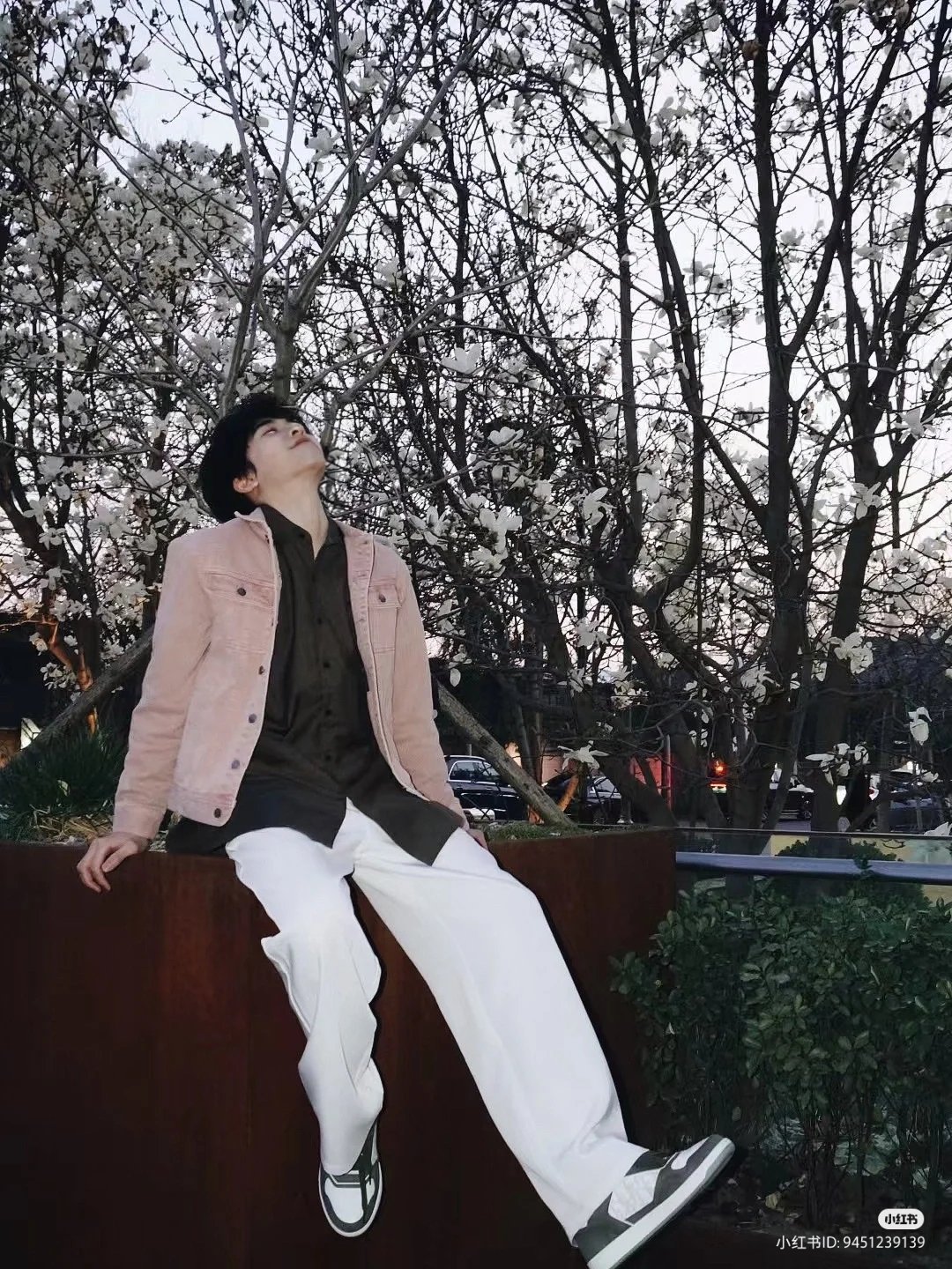 PATRICK OFFICIAL PH 🇵🇭 on Twitter: "220403 | Patrick's 小红书 Update 〰️『🐰💖』〰️ 🌸 ⬇️ LC ⬇️ 📎 https ...