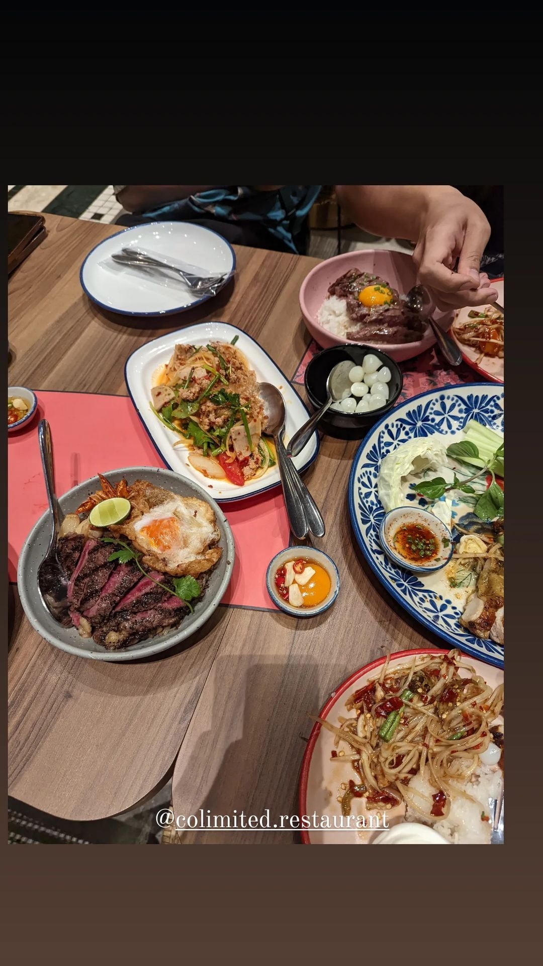 悠(ยู)🇯🇵 on Twitter: "二人一緒ッ！？😍🍴💙💕 #newwiee #TayNew cr. #tawan_v ig stories xiseks ig stories ...