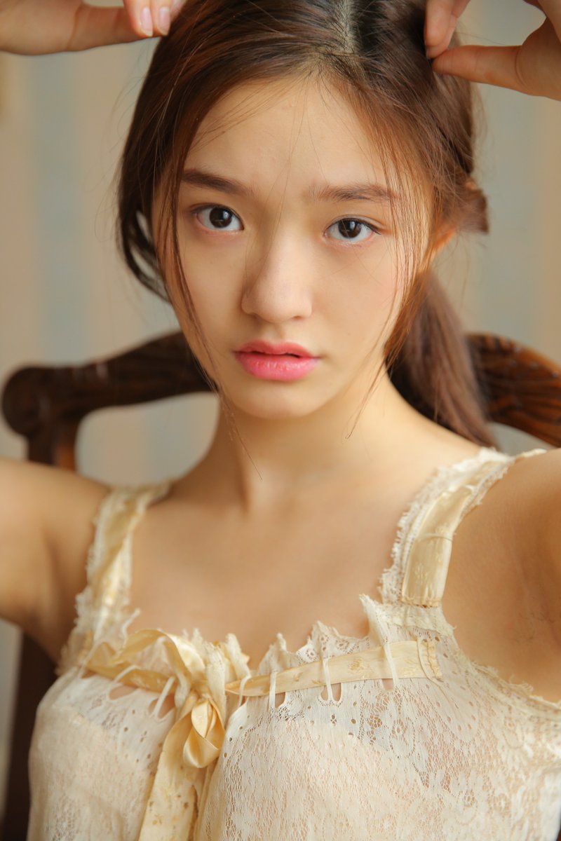 林允03 少女的蕾丝内内,性感又可爱 Martin Kingofmartine