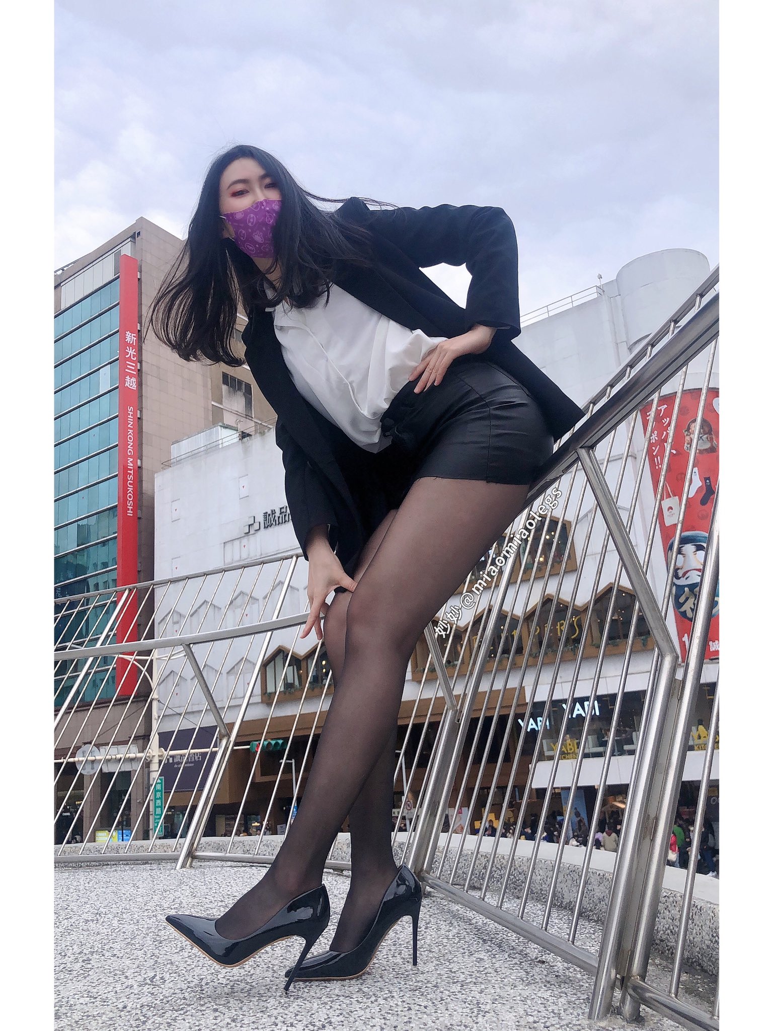 妙妙miao on Twitter: "妙秘書問你👩‍💻你明天是在家工作還是到公司上班呢 #絲襪 #秘書 #OL https://t.co/zwqN4uQoig" / Twitter