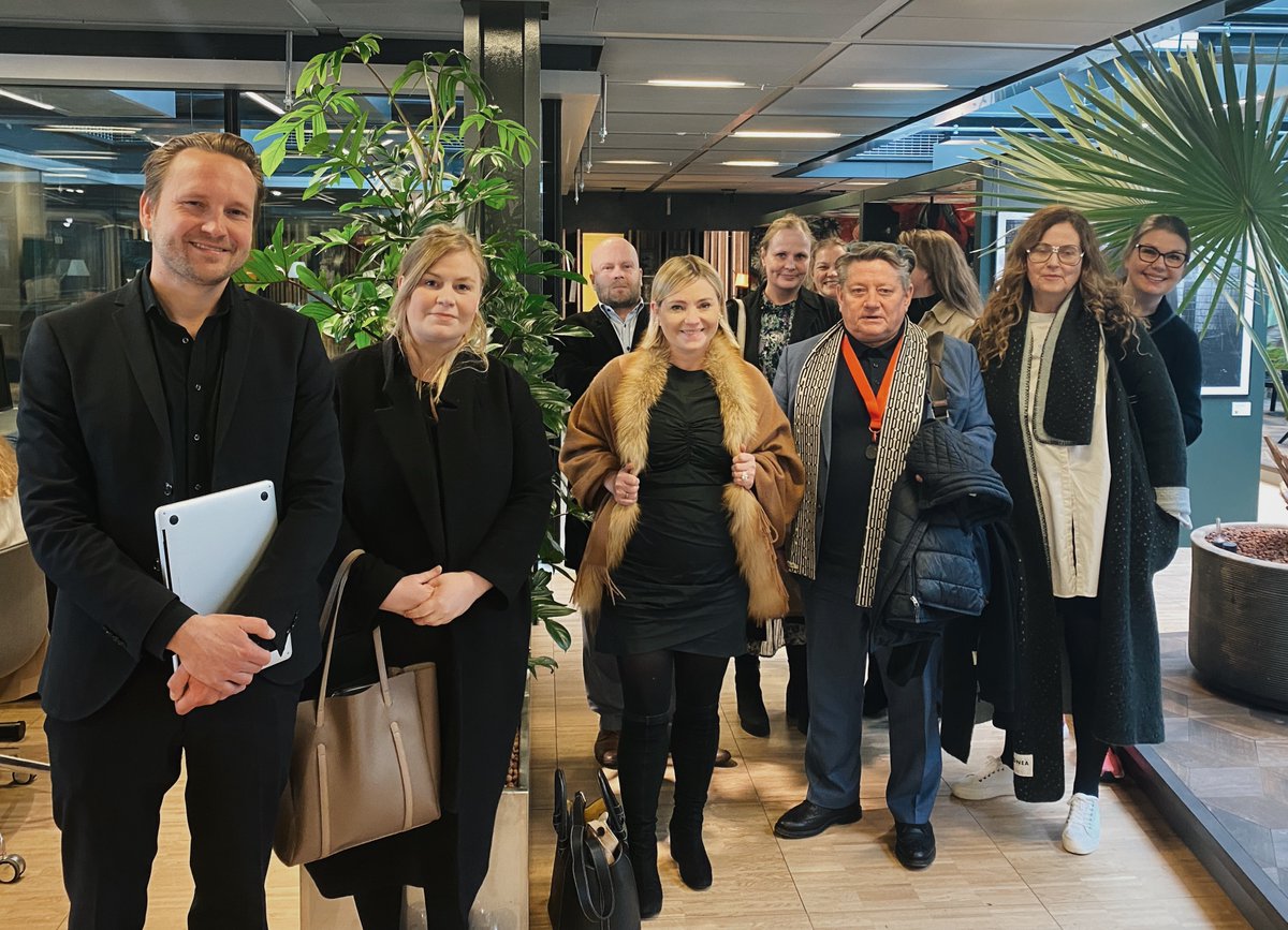 What is BLOXHUB? - BLOXHUB