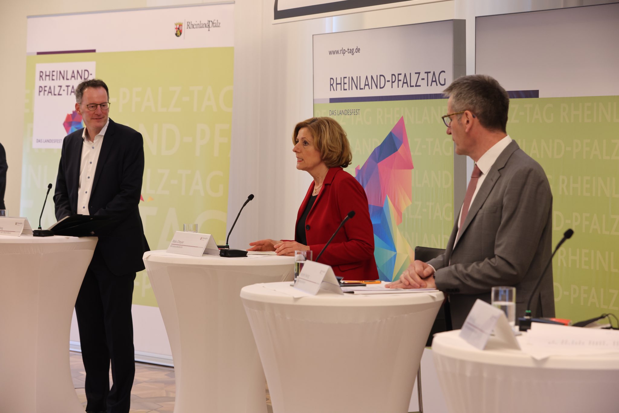 Landesregierung Rheinland-Pfalz (@rlpNews) / Twitter Landesregierung Rheinland-Pfalz (@rlpNews) / Twitter