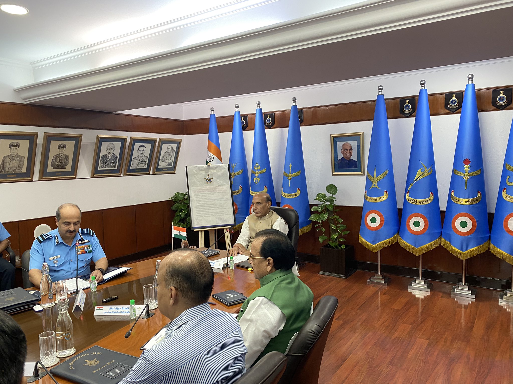 रक्षा मंत्री कार्यालय/ RMO India on Twitter: "RM Shri @rajnathsingh at IAF Commanders Conference ...