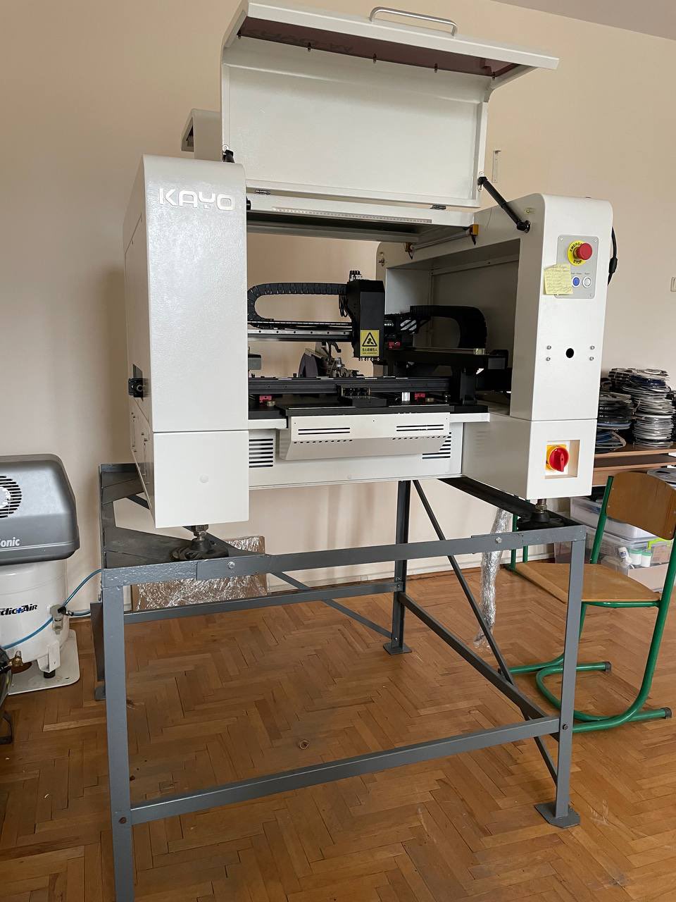 krikzz on Twitter: "our retro building machine almost ready to go back to work https://t.co ...