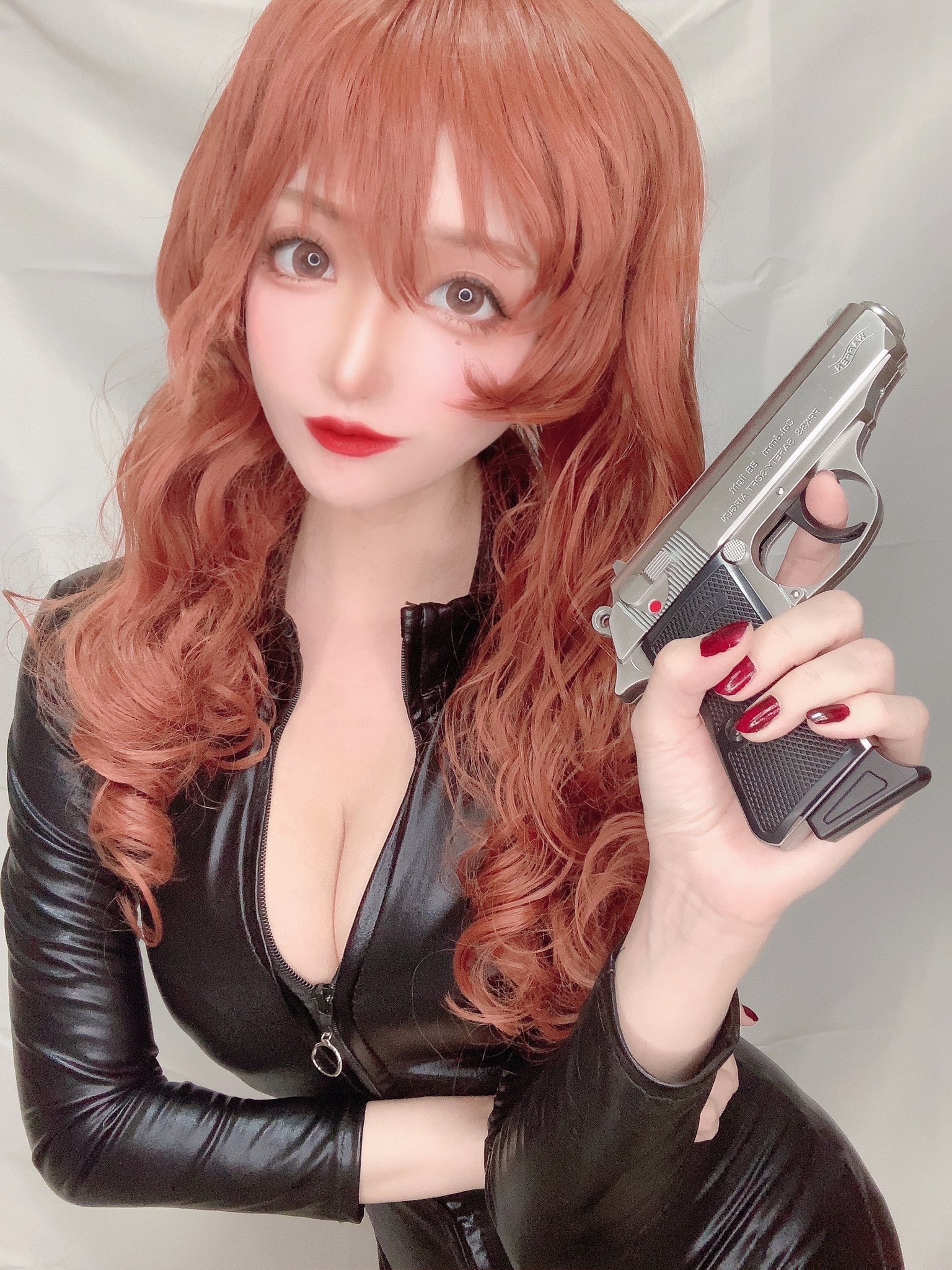 将軍🥞C101・2日目ケ-44a on Twitter: "RT @Mikazuki_Koori: 𝐋𝐮𝐩𝐢𝐧 𝐭𝐡𝐞 𝐓𝐡𝐢𝐫𝐝 🔫 💋 𝐅𝐮𝐣𝐢𝐤𝐨 𝐌𝐢𝐧𝐞 #cosplay https ...