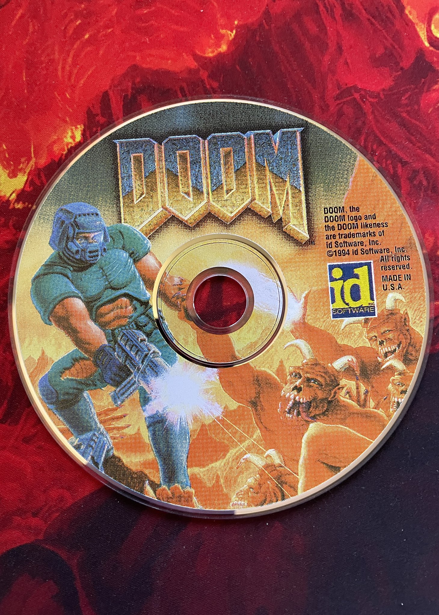𝕵𝖔𝖍𝖓 𝕽𝖔𝖒𝖊𝖗𝖔 on Twitter: "This CD is from registered DOOM and was sold by mail by id Software in ...