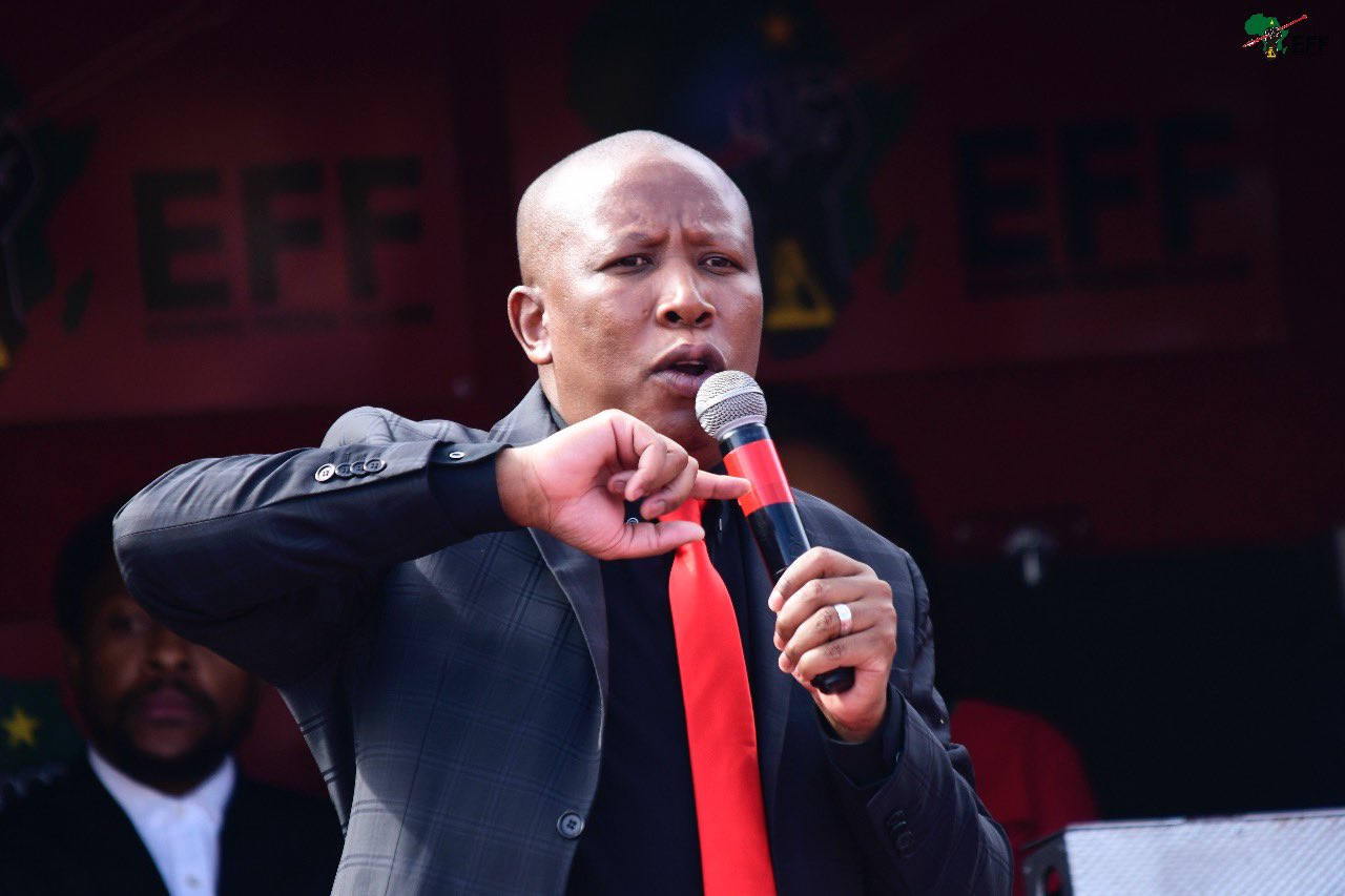 Economic Freedom Fighters on Twitter: "CIC @Julius_S_Malema addressing Fighters outside Court ...