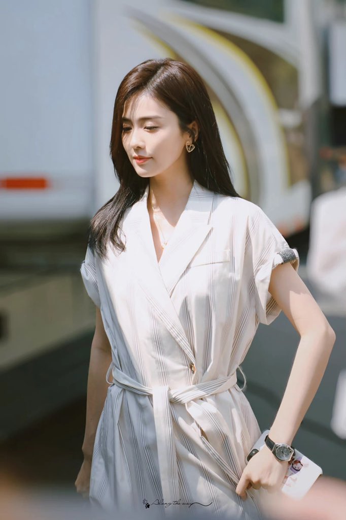 bailu 白鹿 on Twitter: "220408 — fansite update 🌊 © Alongtheway妍途·白鹿 bailu as shiyi in # ...