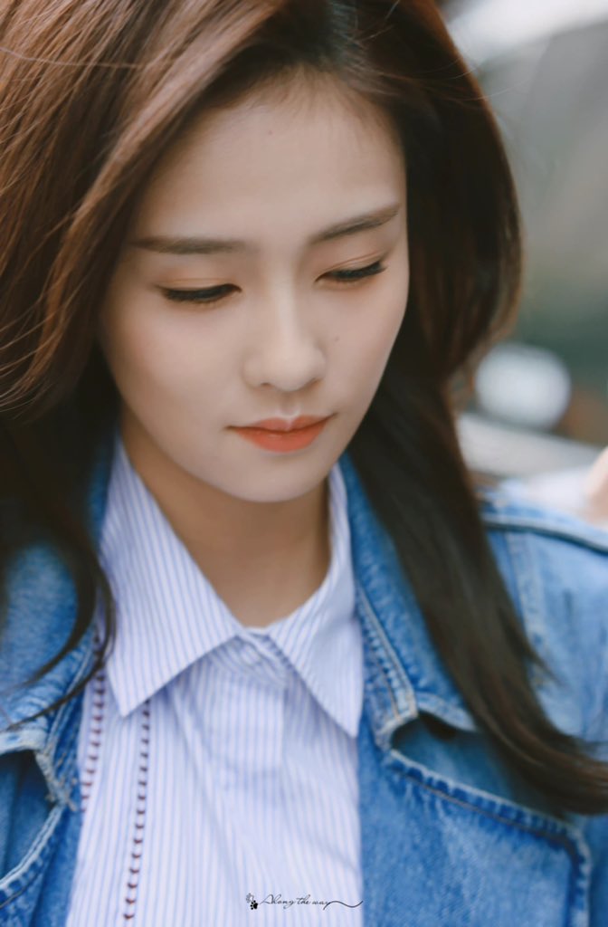 bailu 白鹿 on Twitter: "220408 — fansite update 🌊 © Alongtheway妍途·白鹿 bailu as shiyi in # ...