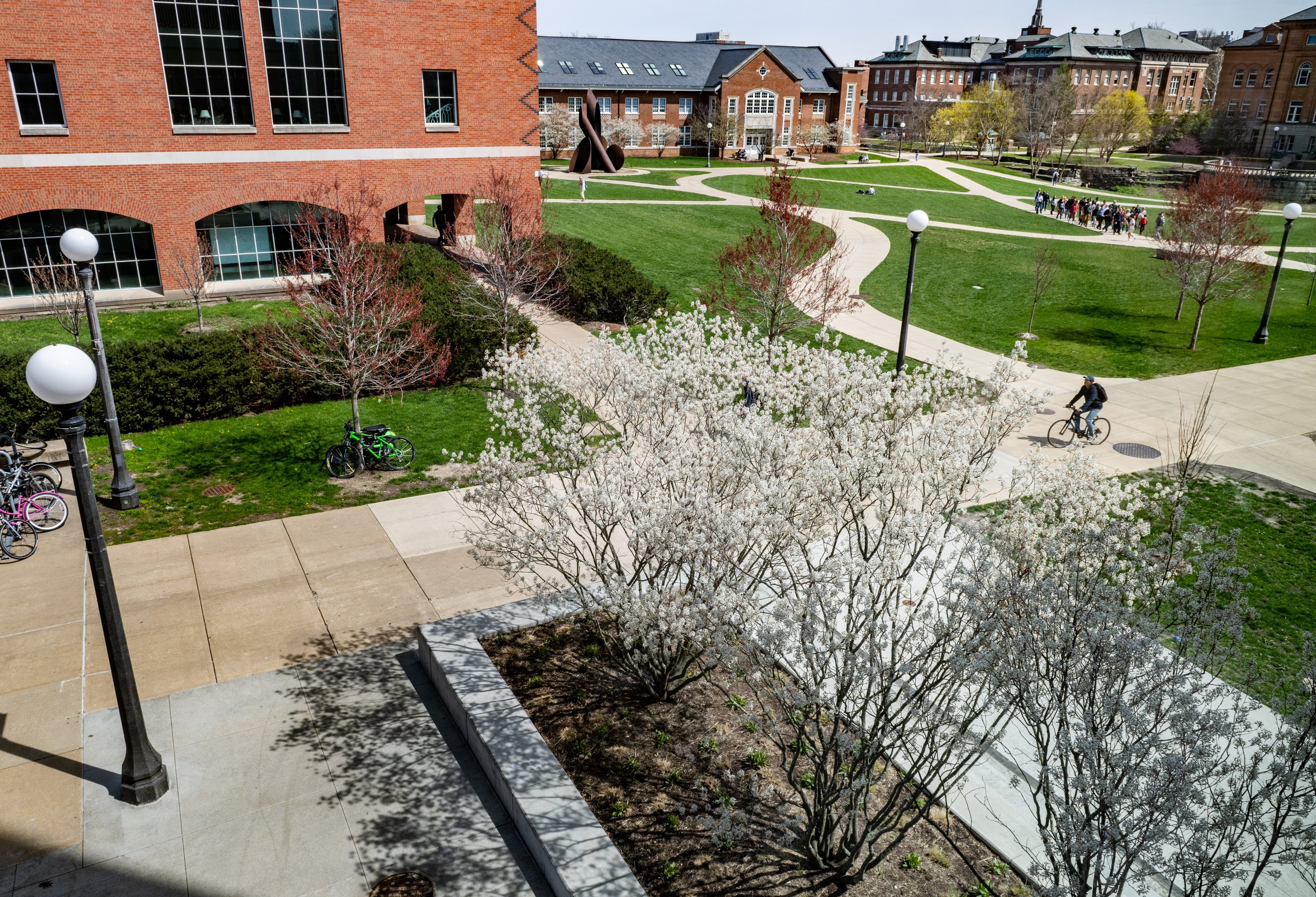 University of Illinois on Twitter: "Finally, some warmer weather. ☀️ https://t.co/cSYCQxkk3w ...