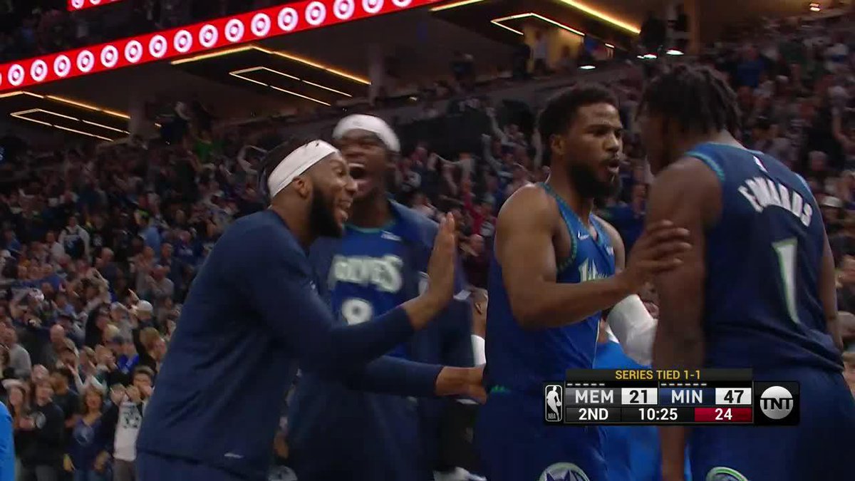 Malik Beasley gets the roll and the T'Wolves are ROLLIN 😤 NBA on TNT ...