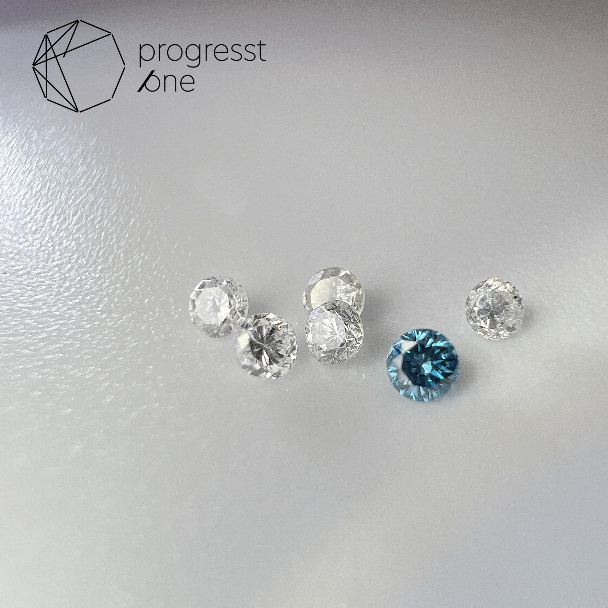 progresstone on Twitter: "ゲリラプレキャン 4月なのでダイヤモンド💎 ブルーダイヤモンド（トリート） ＋α を1名様にプレゼント🎁 このツイートをRT&いいね ...