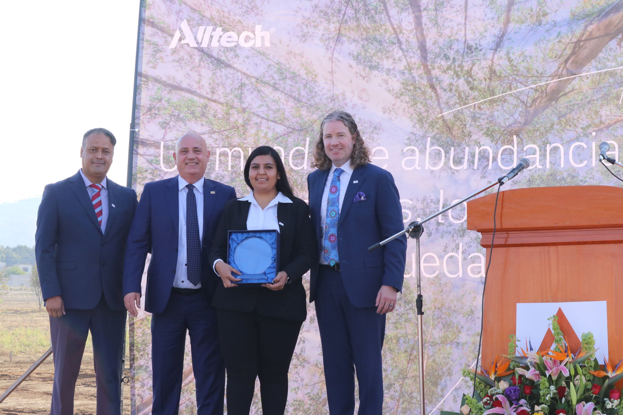 Alltech on Twitter: "In addition to inaugurating the new system, Dr. Mark Lyons (@mpl17 ...