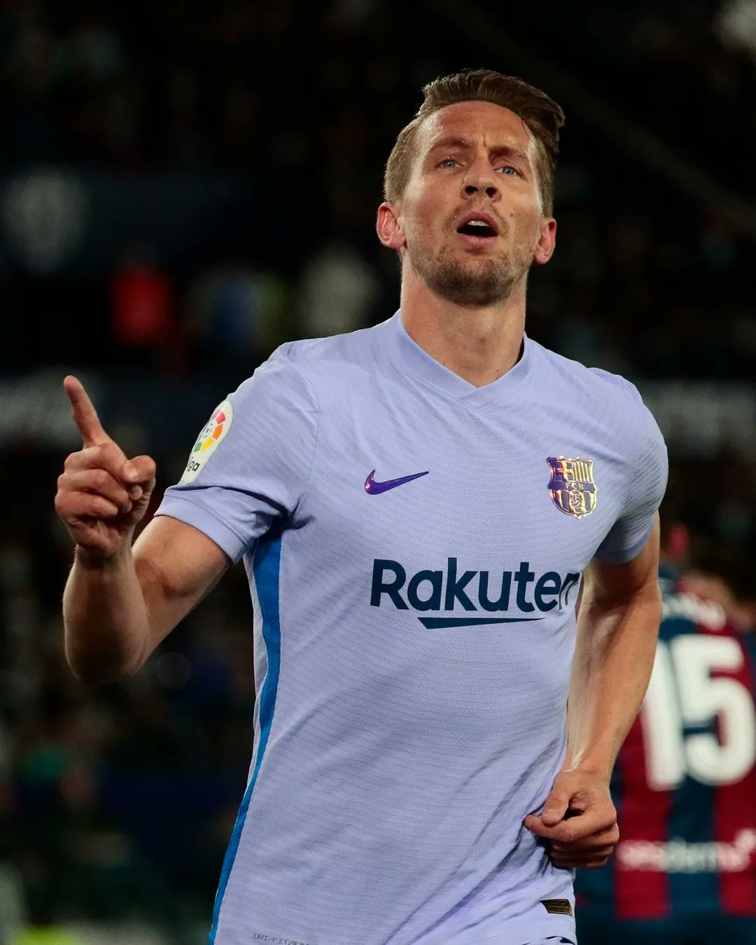 FCB World on Twitter: "آخر 3 أهداف سجلها لوك دي يونغ كانت بعد الدقيقة 90 https://t.co/DoYurrqhPv ...