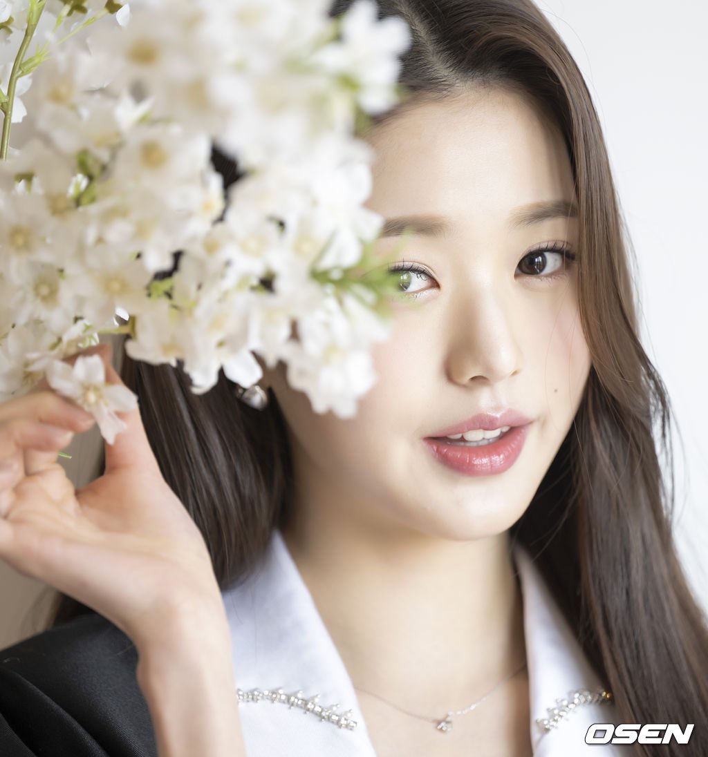 WONYOUNG GLOBAL on Twitter: "📸 [PHOTO] 220411 OSEN Naver update with Wonyoung and IVE (1) #원영 ...