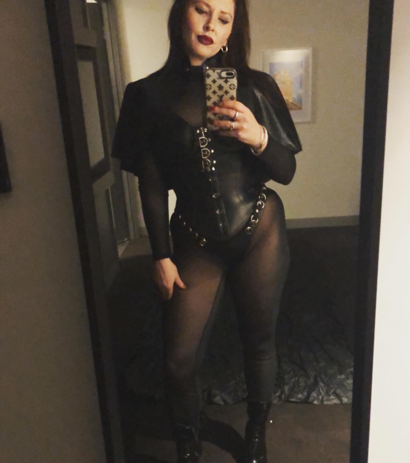 ⛓ZEENA⛓ on Twitter: "When I say kneel you say how low https://t.co/qB1hBqLWGL" / Twitter